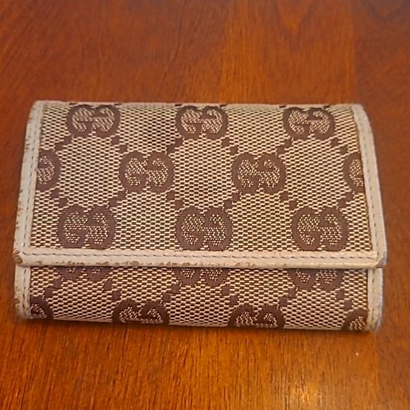 Gucci | Accessories | Gucci Key Chain Card Case | Poshmark